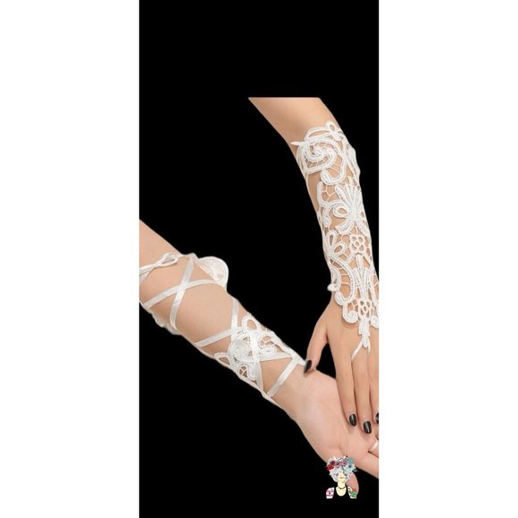 Unbranded | Accessories | White Lace Gloves Fingerless Wedding Summer ...